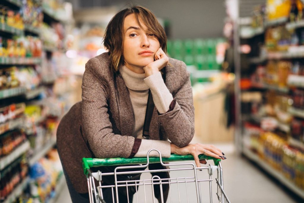 Qué cosas innecesarias deberías evitar comprar para no gastar de más