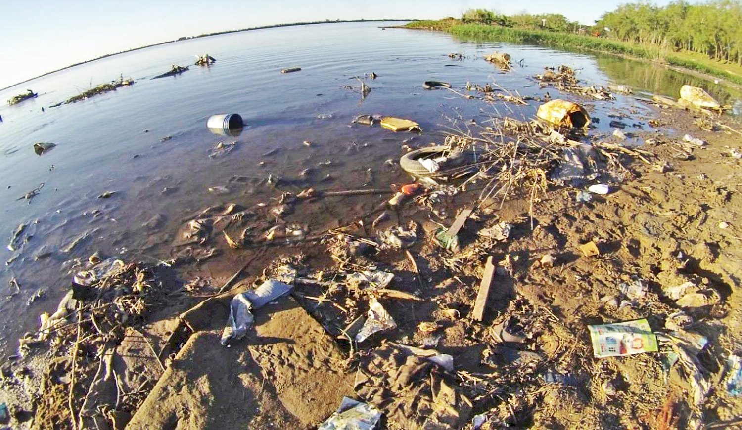 Qué es contaminación en los ríos: Conociendo sus causas y efectos
